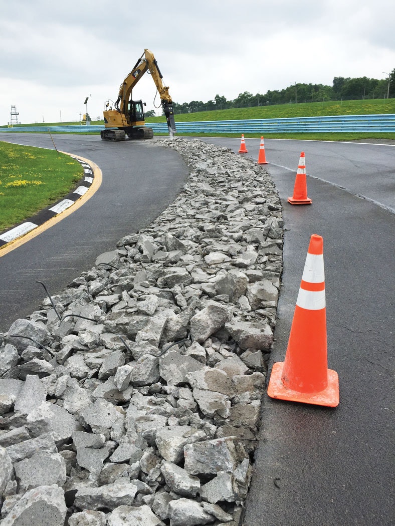 The beaded racetrack | Roads and Bridges