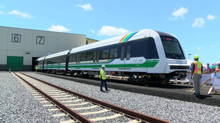 RAIL: Officials award $875 million contract for Honolulu rail project ...