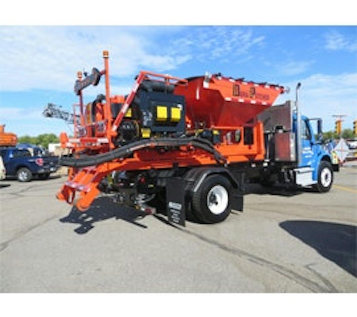 DuraPatcher Roll-Off | Roads and Bridges