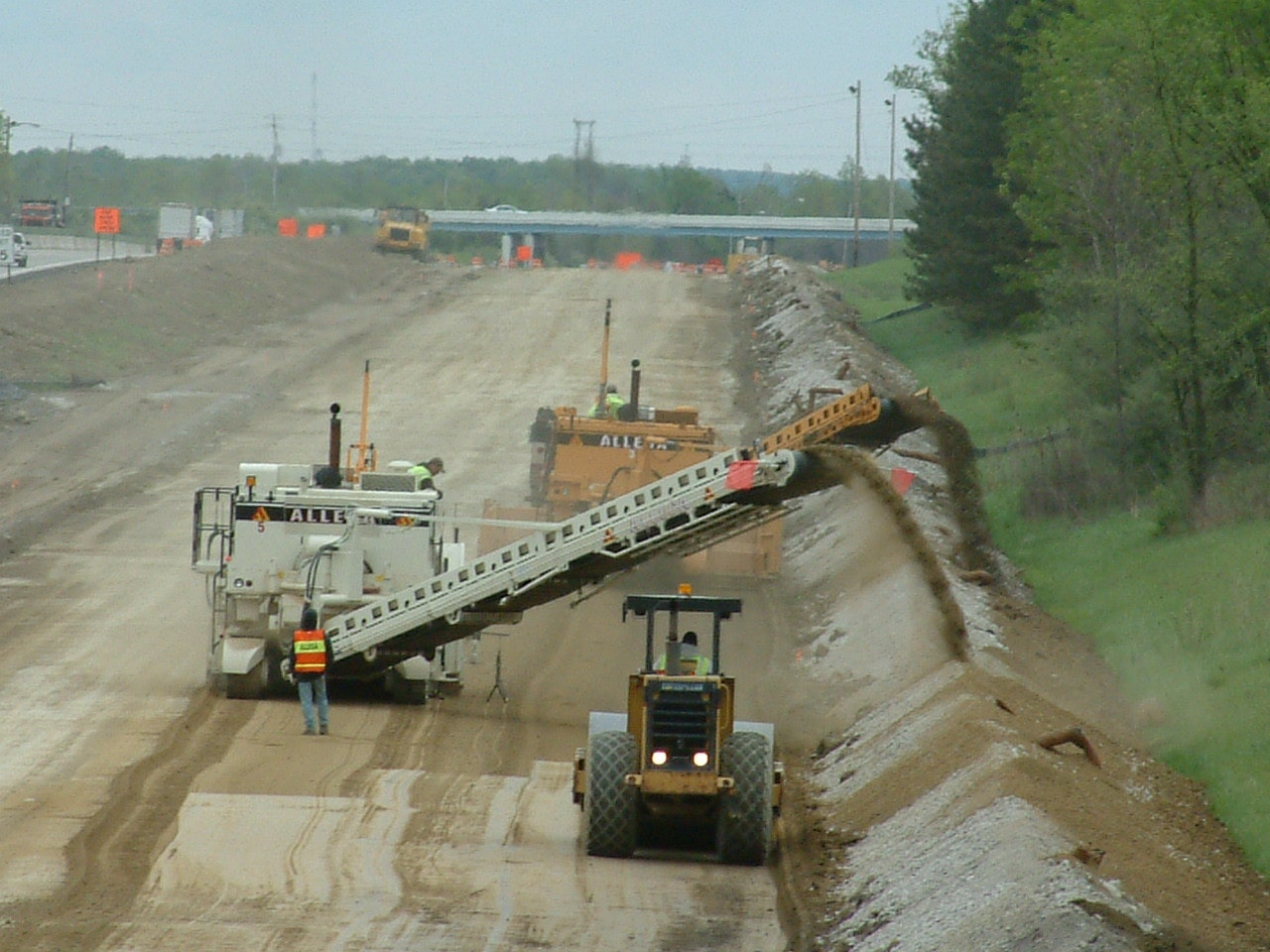 Trimmers Yield Big $avings | Roads and Bridges
