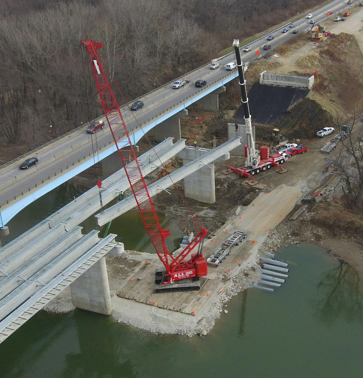 Cranes aid massive road project, bridge rebuild in Indiana | Roads and ...