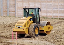 Caterpillar CS56 or CB534 | Roads and Bridges