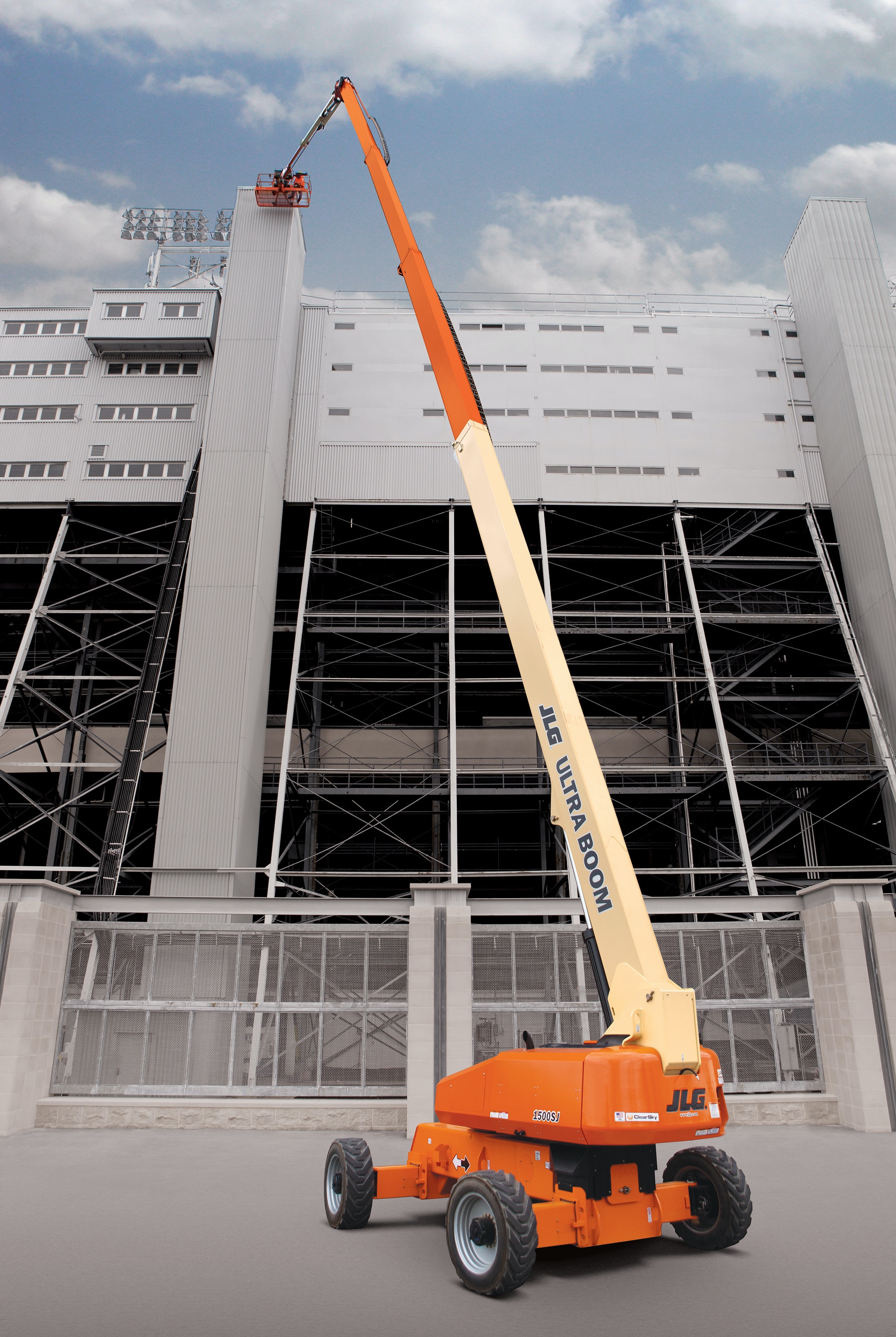 JLG 1500SJ | Roads and Bridges