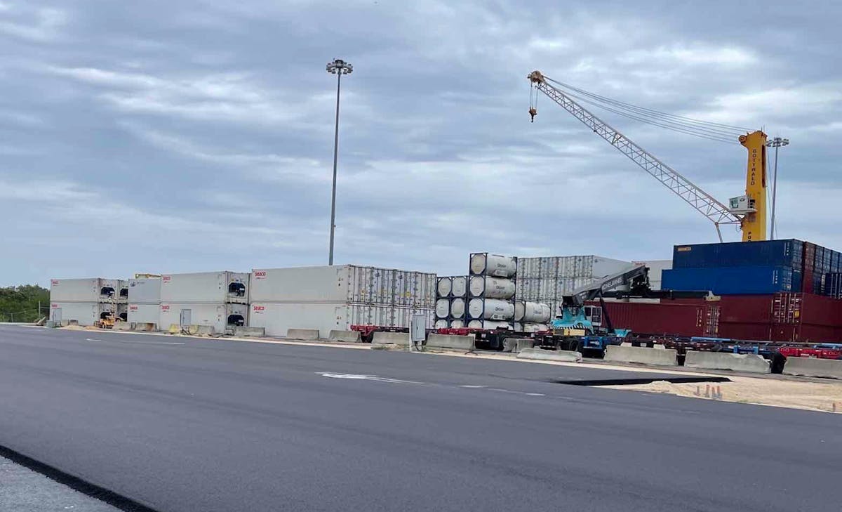 Seaport Manatee Expansion: Asphalt Provides the Best Pavement Solutions ...