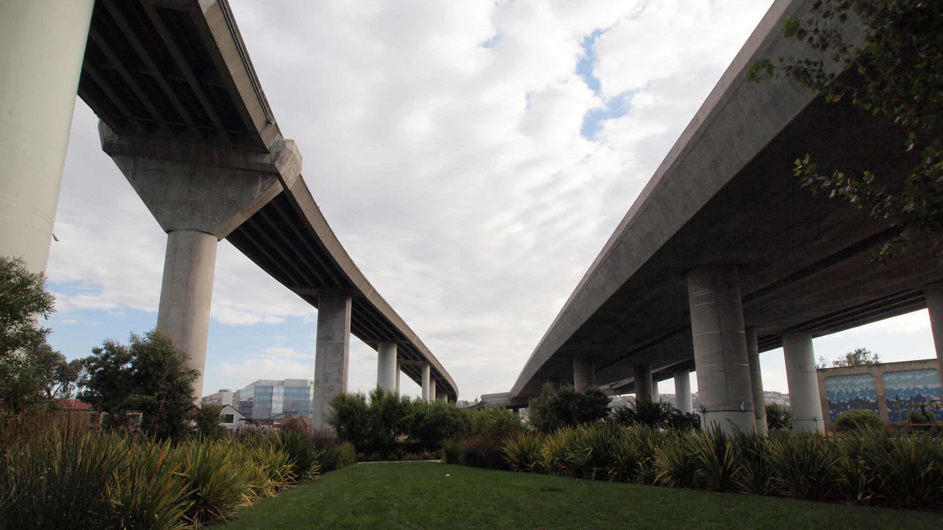 FHWA Offering Large Bridge Program Funding | Roads & Bridges
