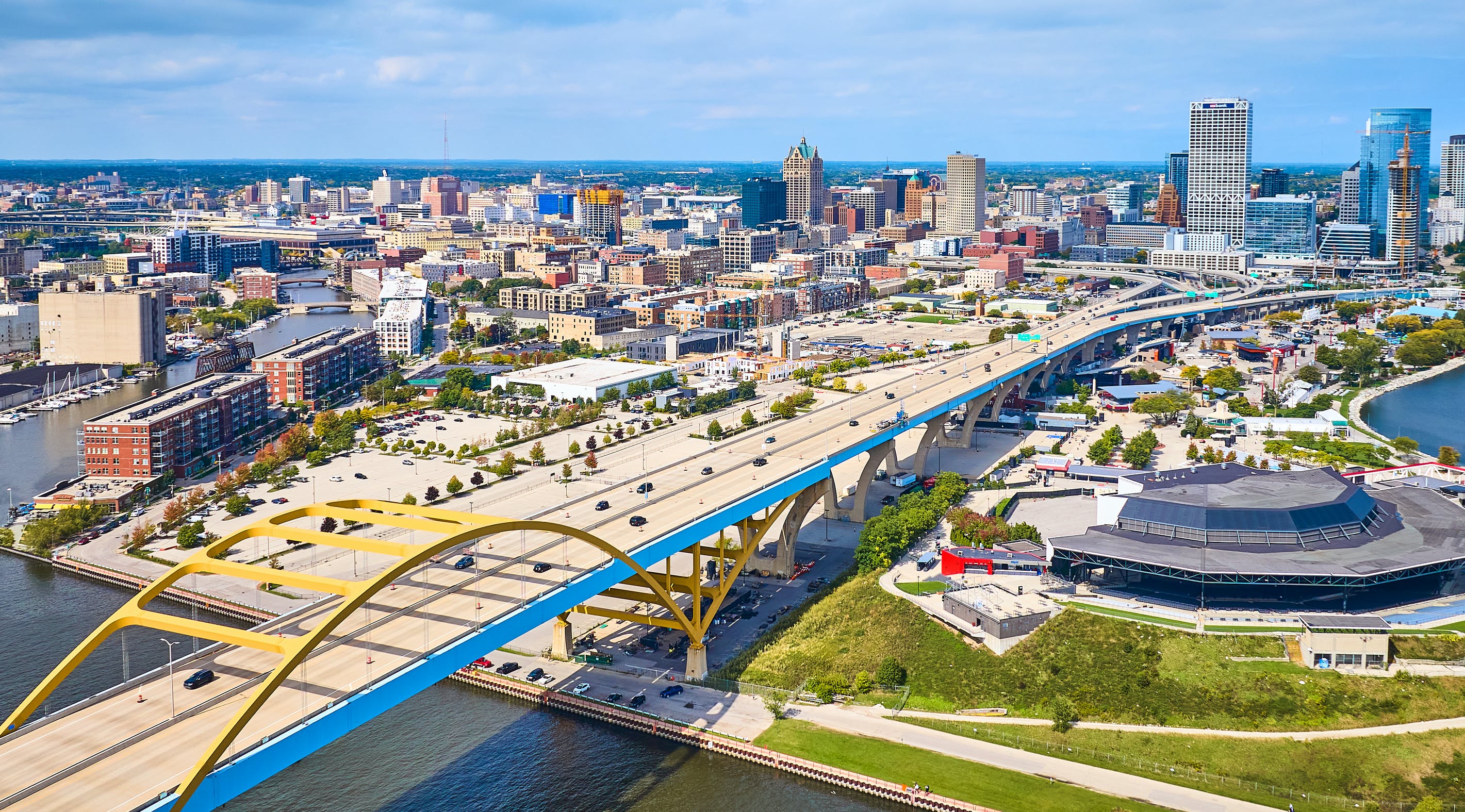 Milwaukee Unveils 'Traffic Calming' Project Plans | Roads and Bridges