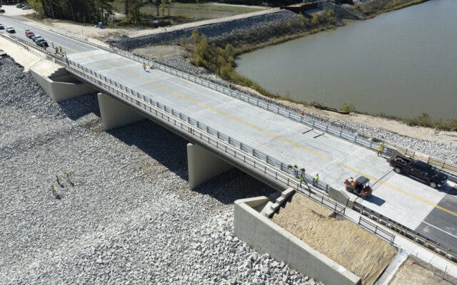 Michigan DOT Opens New M-30 Bridge | Roads & Bridges
